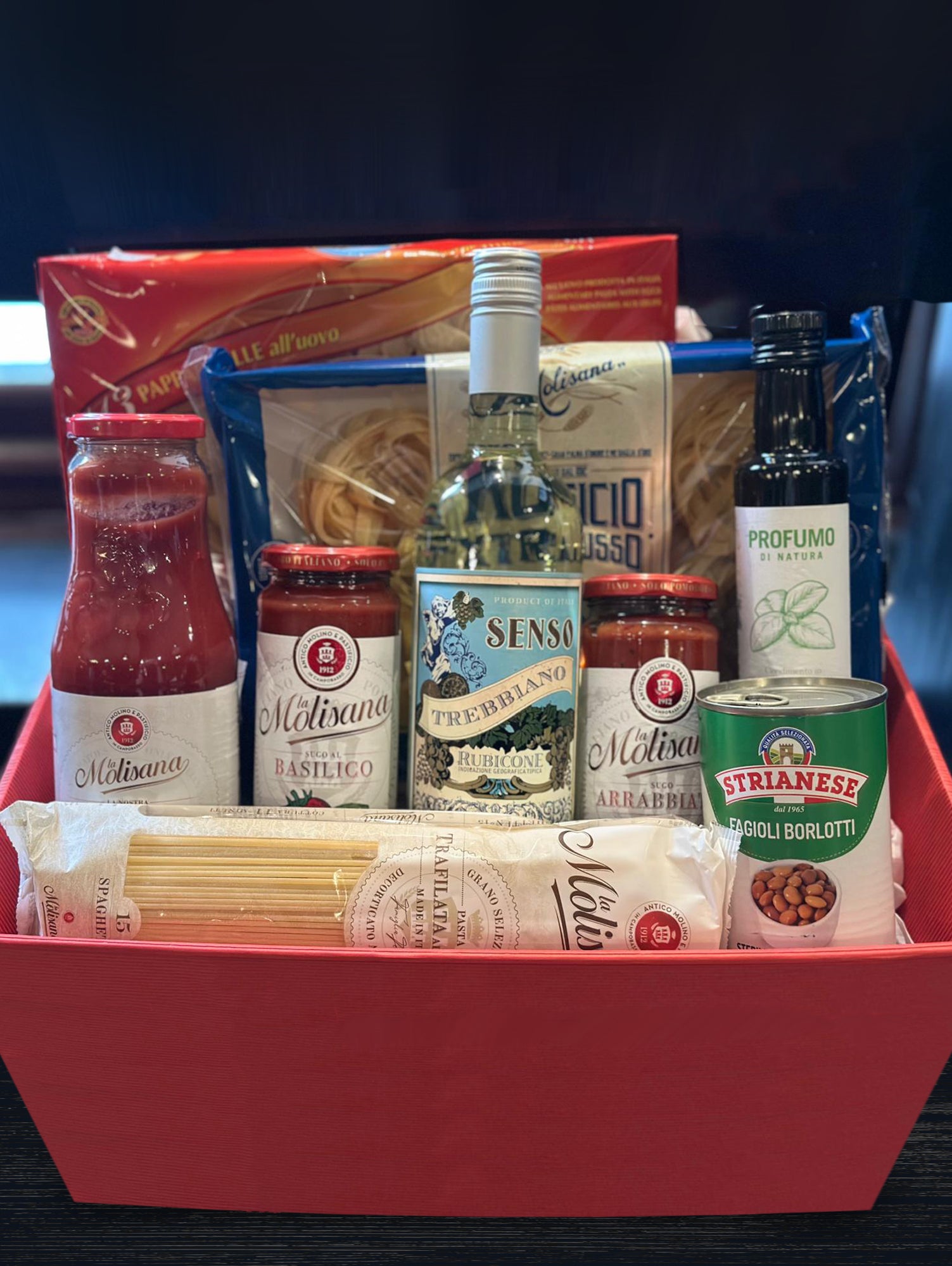 Pasta Overload (with white wine) – Riva Rosso